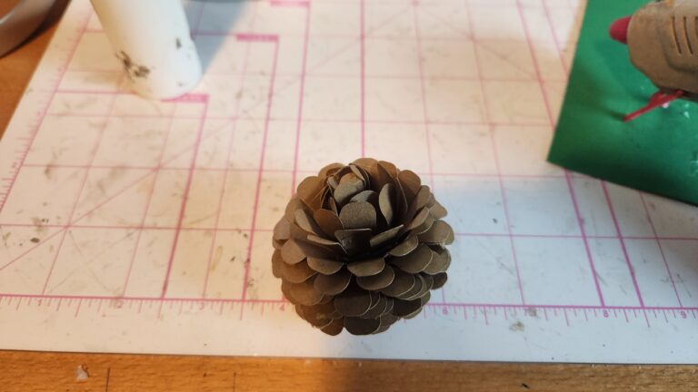 DIY Pinecone Tutorial – Easier Than You Think! - Cutting Room Digital ...