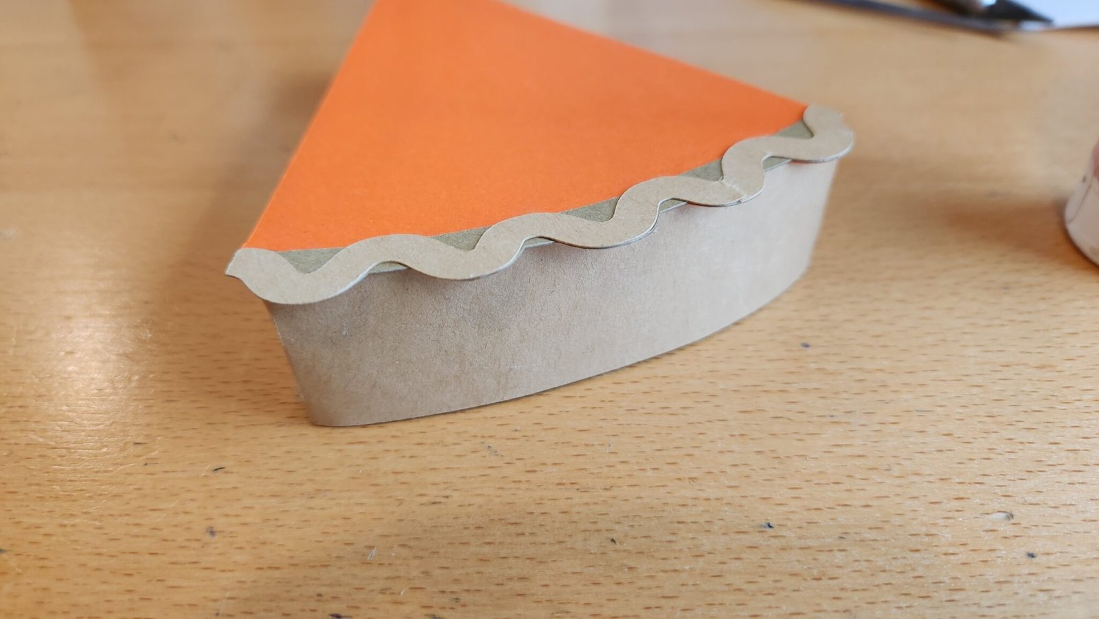 Let’s Make A Pie Box – Gift Box Assembly - Cutting Room Digital Designs ...